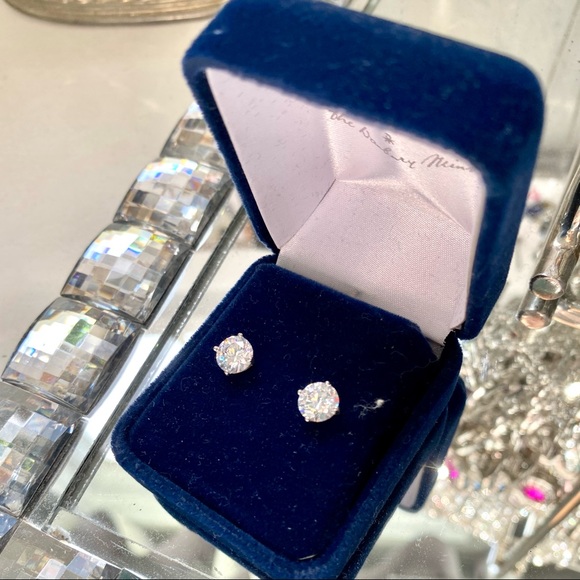 Danbury Mint | Jewelry | Danbury Mint Brandnew 925 Silver Plated Post ...